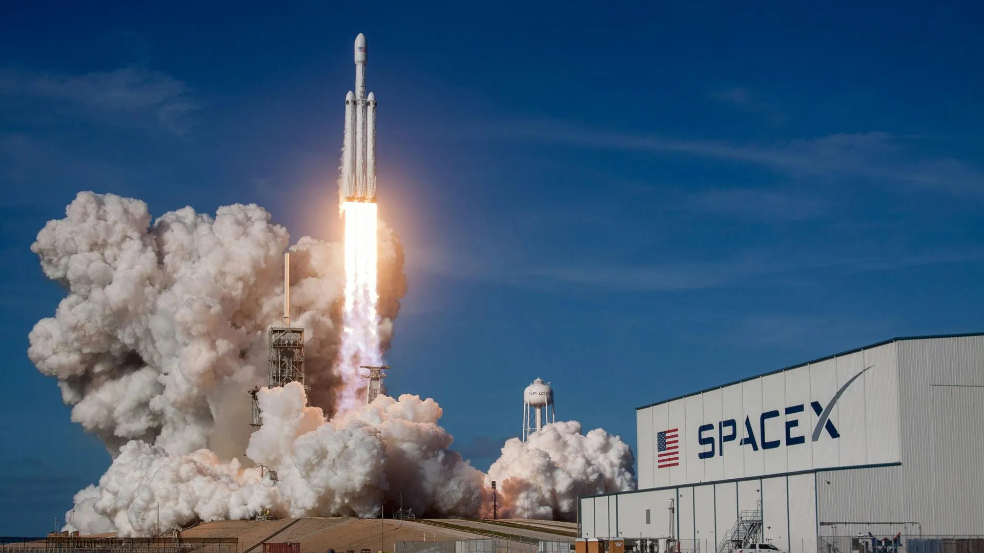 SpaceX заключила крупный контракт с разработчиком ИИ-моделей Reflection ...